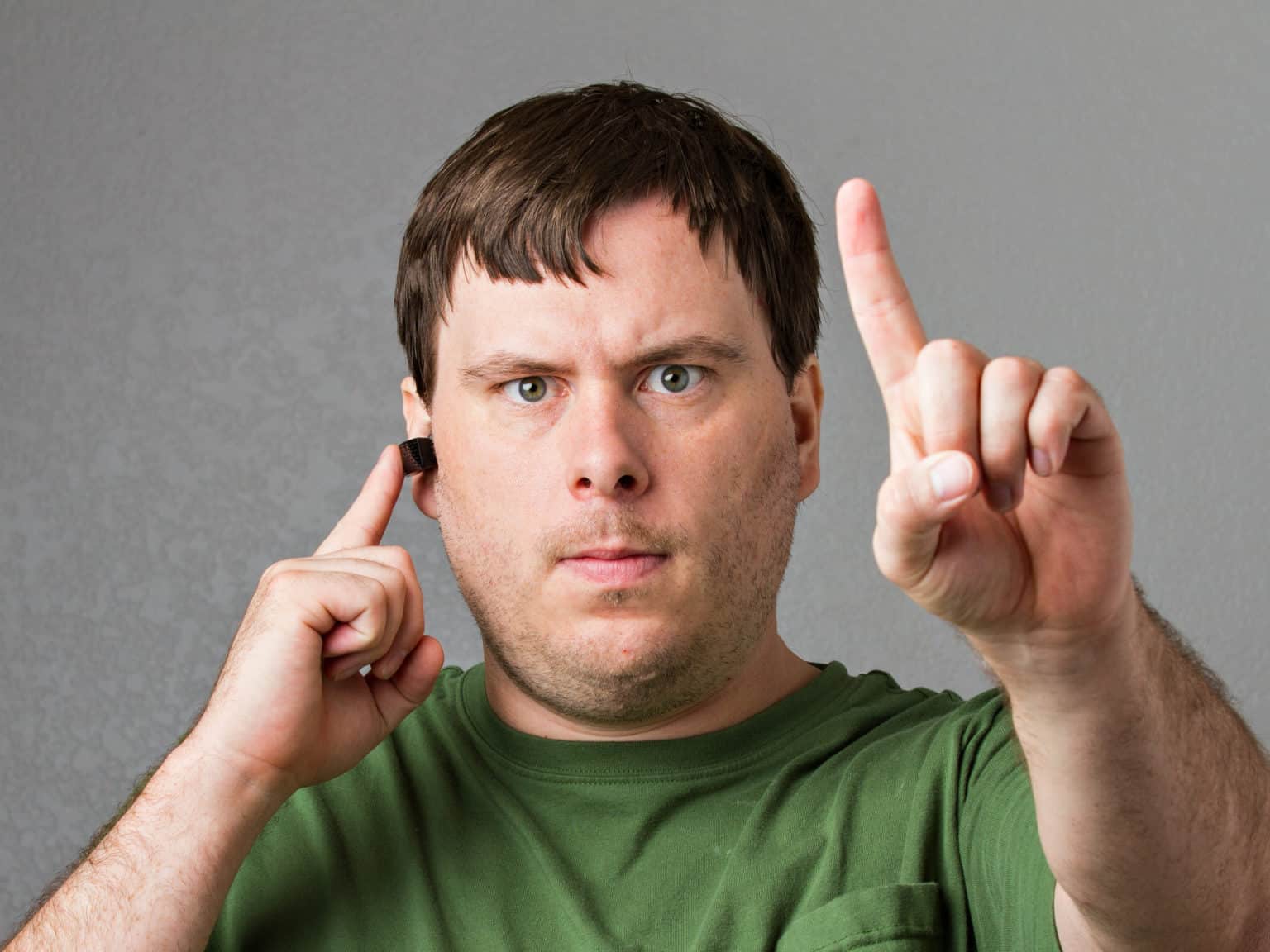 13 Signs of Low Intelligence